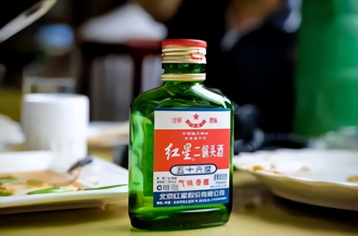 Obviously both are Red Star Erguotou, why is the controversy between ...