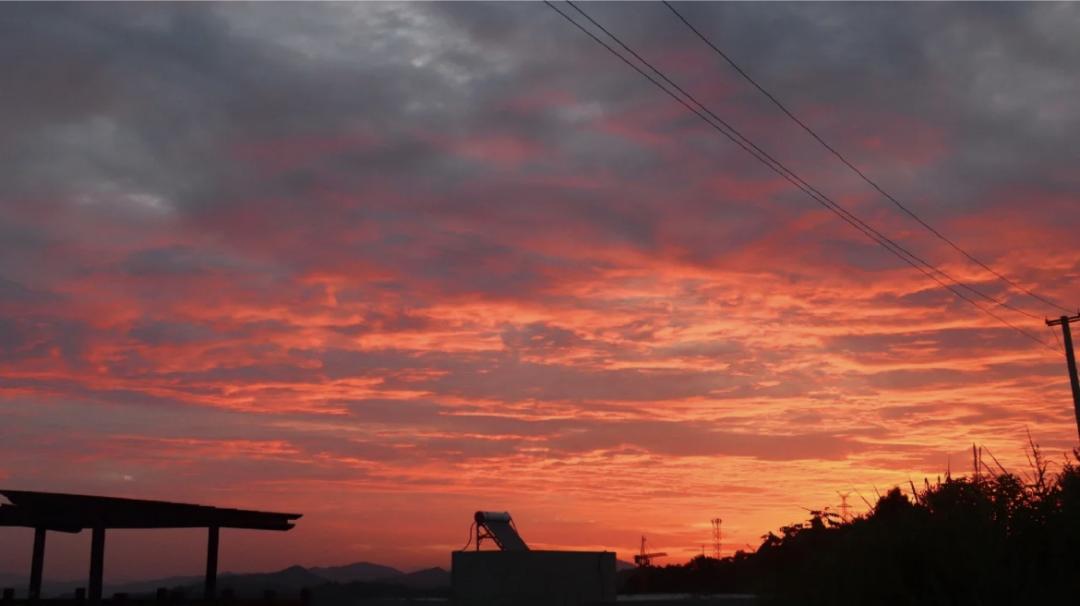 When the sun comes out in Chengdu, go catch a sunset - iNEWS