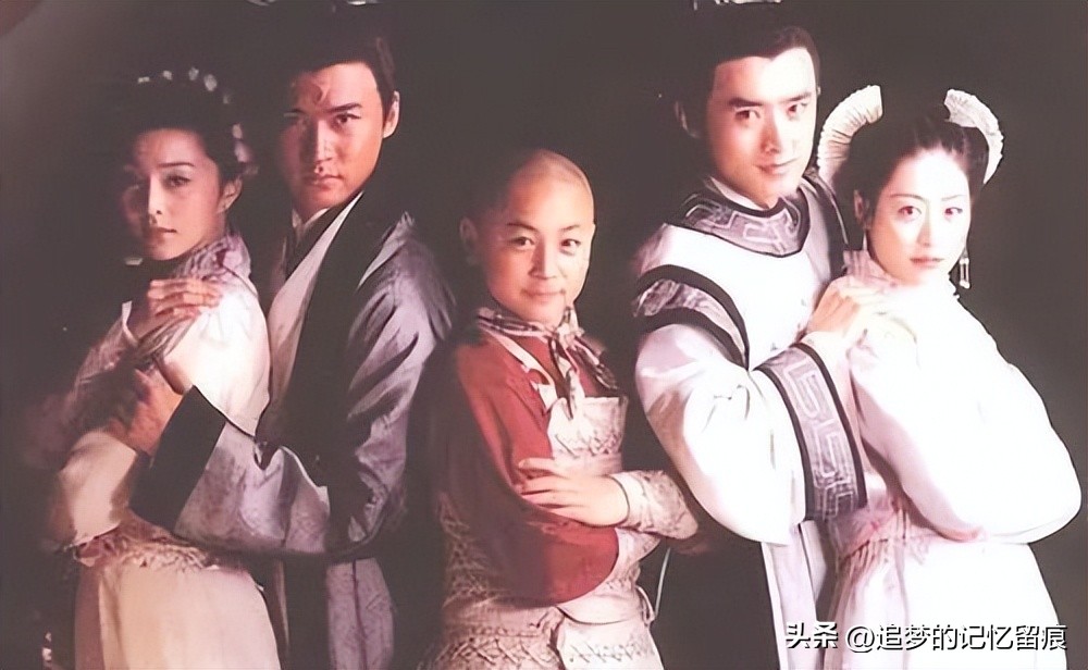 Bao Zheng and Gongsun Ce in "Youth Bao Qingtian" are the only ones who ...