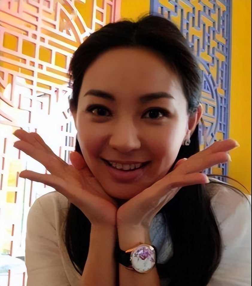 Actress Chen Xiuli, a costume goddess with a double harvest in love and ...