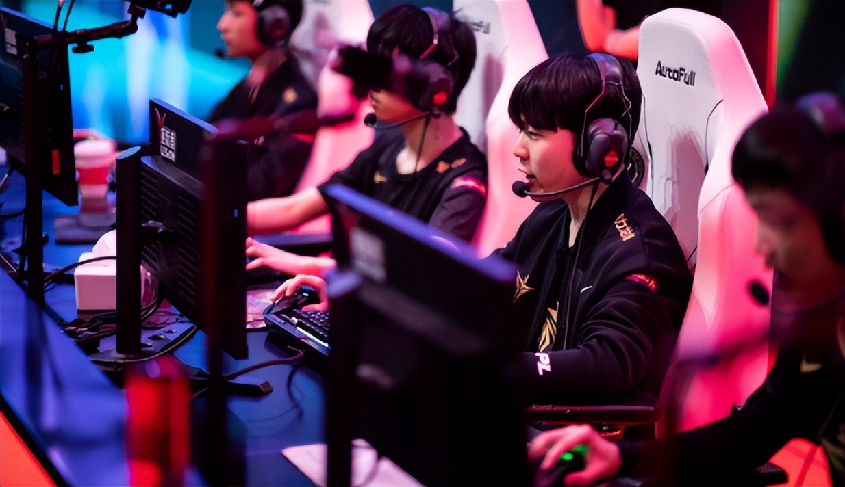 LPL首次出現「全華一陣」榜單？RNG第四收穫雙一陣，V5顆粒無收 - 頭條匯