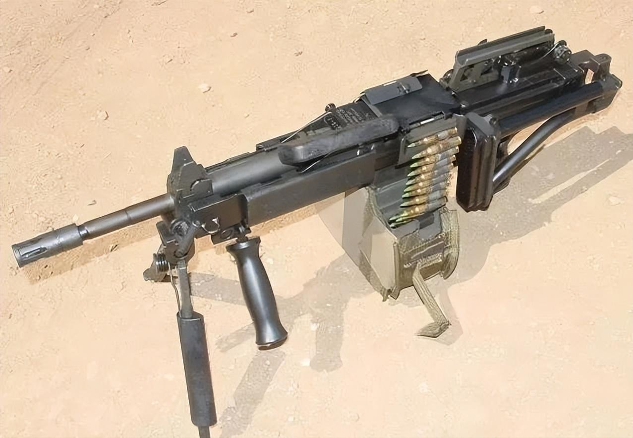 Israeli Negev Negev light machine gun, used to enhance the suppressive ...