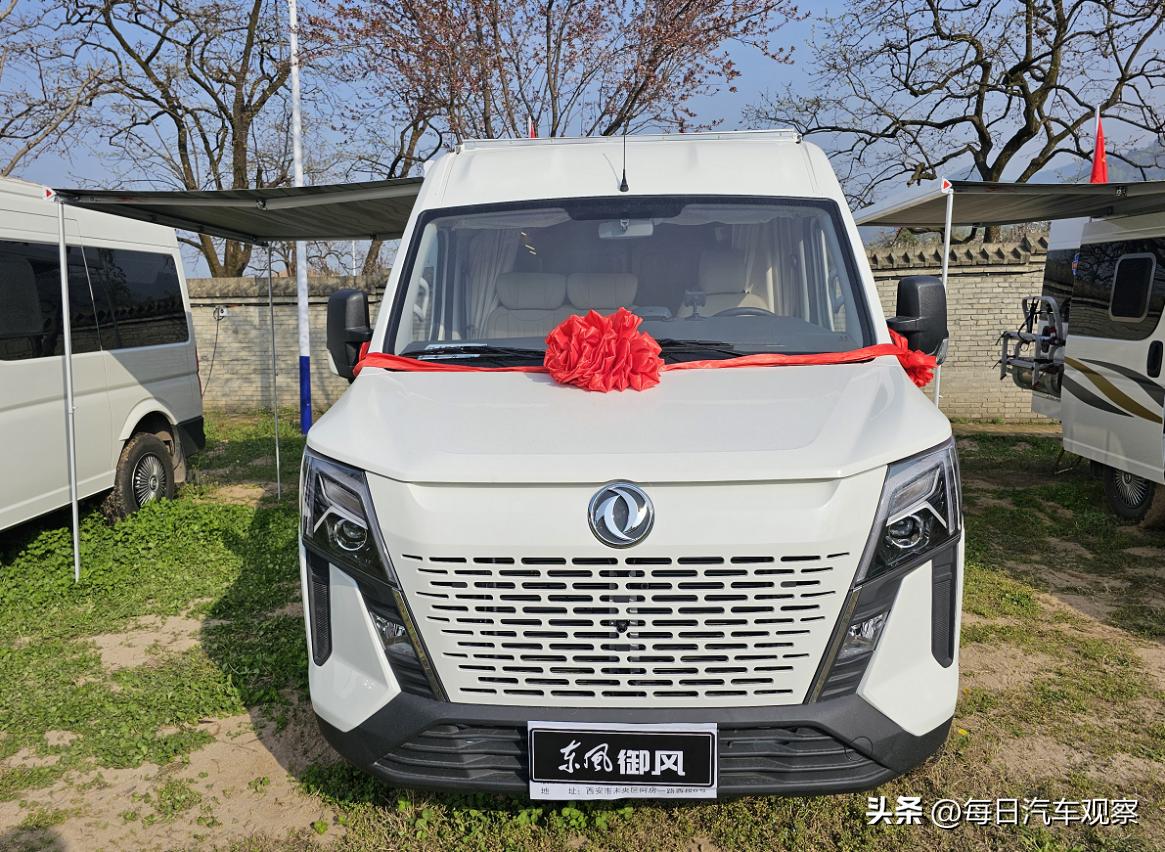 Under the fireworks in March, Xi'an Dongfeng Yufeng V9+ opened the ...