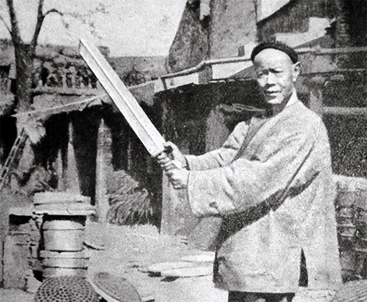 Deng Haishan, the last executioner of the Qing Dynasty, cut off more ...