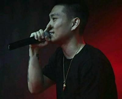 A well-known singer admitted to taking drugs, and another "addict" was ...