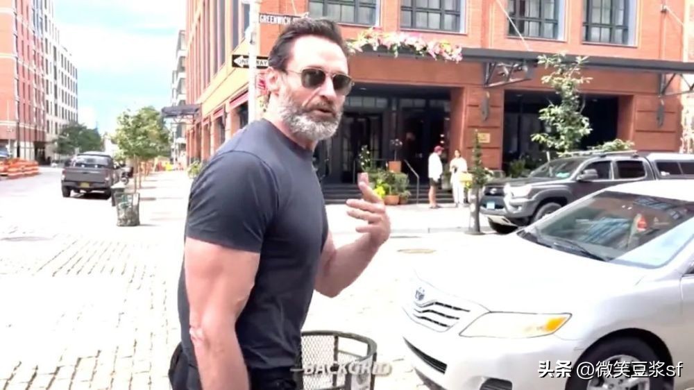 Hollywood superstar Uncle Wolf actually got divorced! The sibling ...