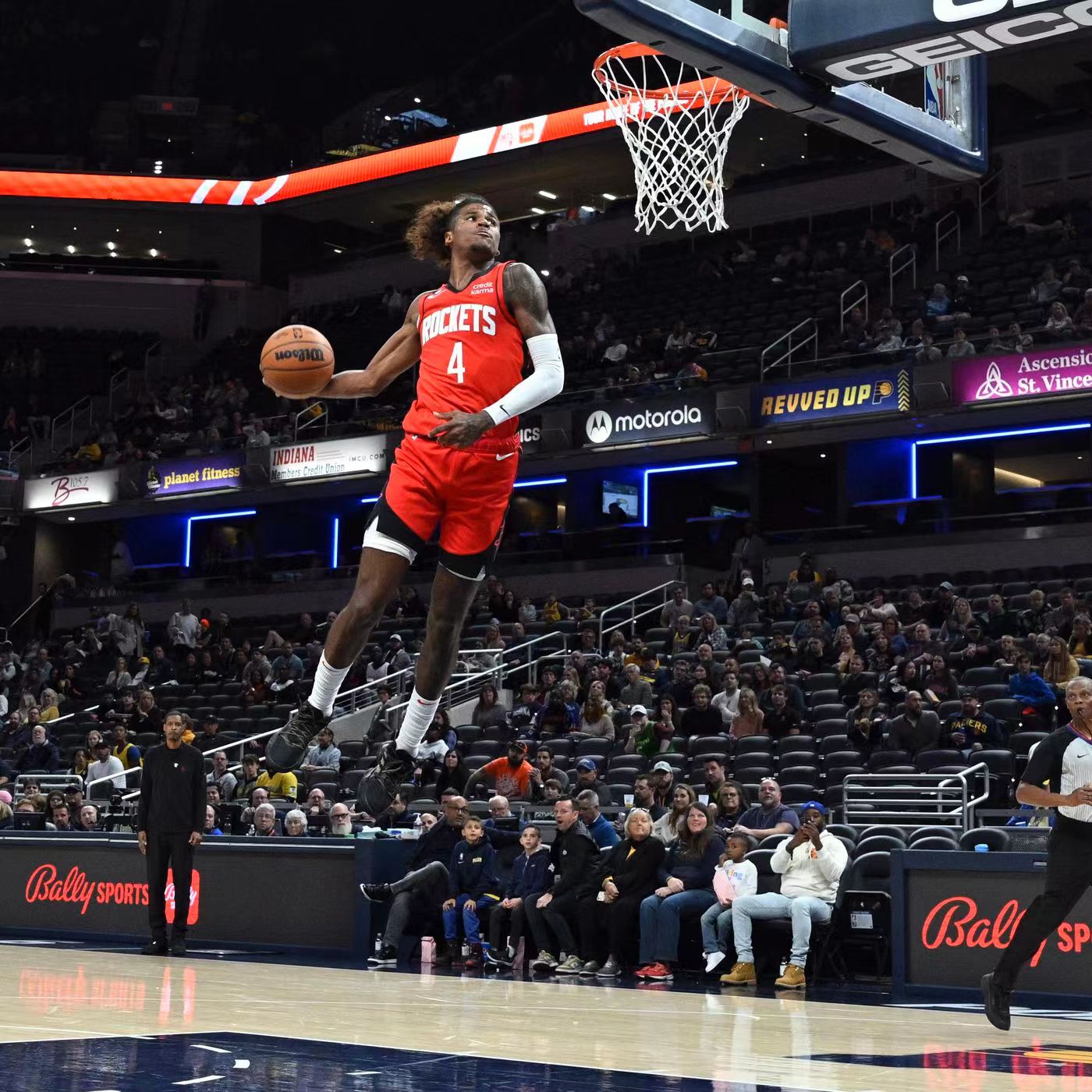 The team made 18 three-pointers!Green scored 33 points on 15 shots and ...