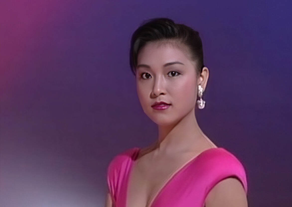 A well-known Hong Kong actress suddenly announced her comeback. After ...