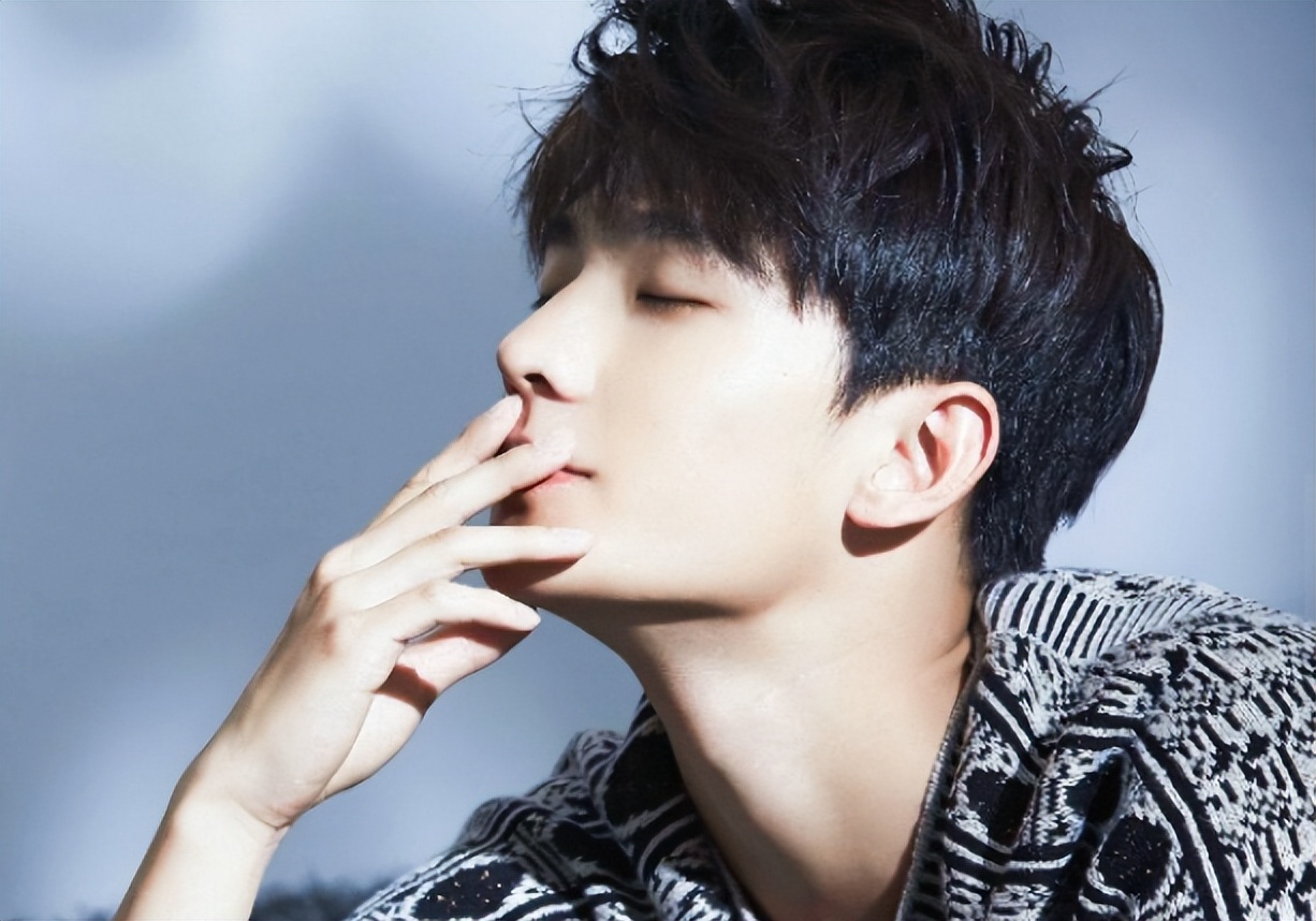 Internet celebrity Yin Shihang questioned the "entertainment circle ...