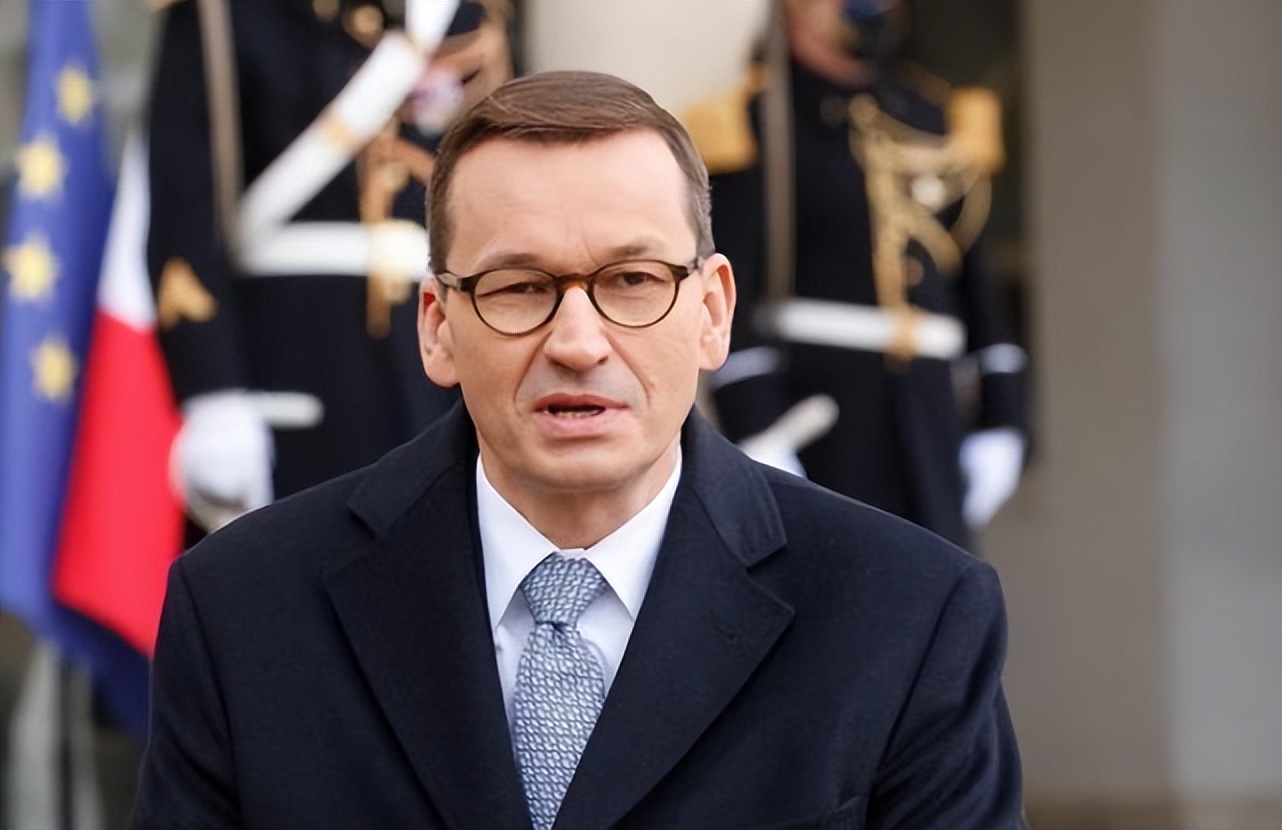 After Putin the Great subdued Poland with one move, why did Poland ...