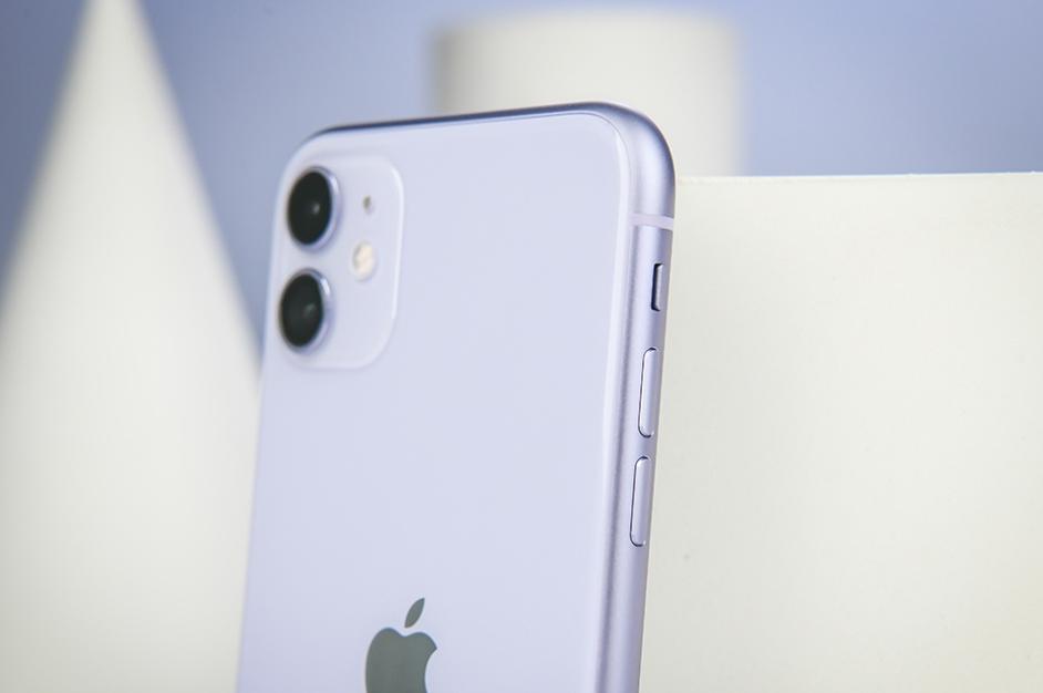 How to choose the iPhone 11 from three years ago and the new mid-range ...