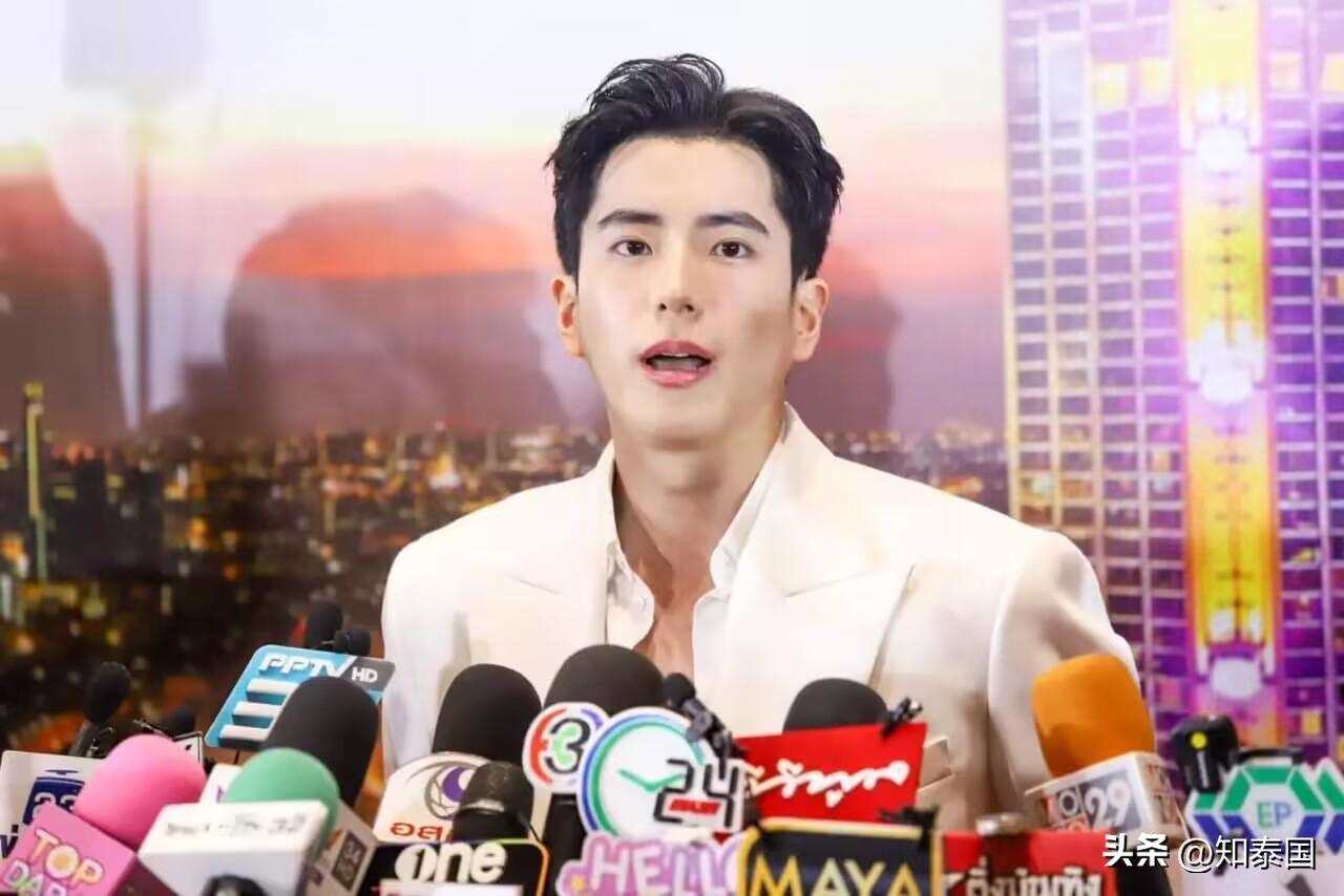 The hot-blooded actor pursues the 43-year-old heroine! A stunning ...