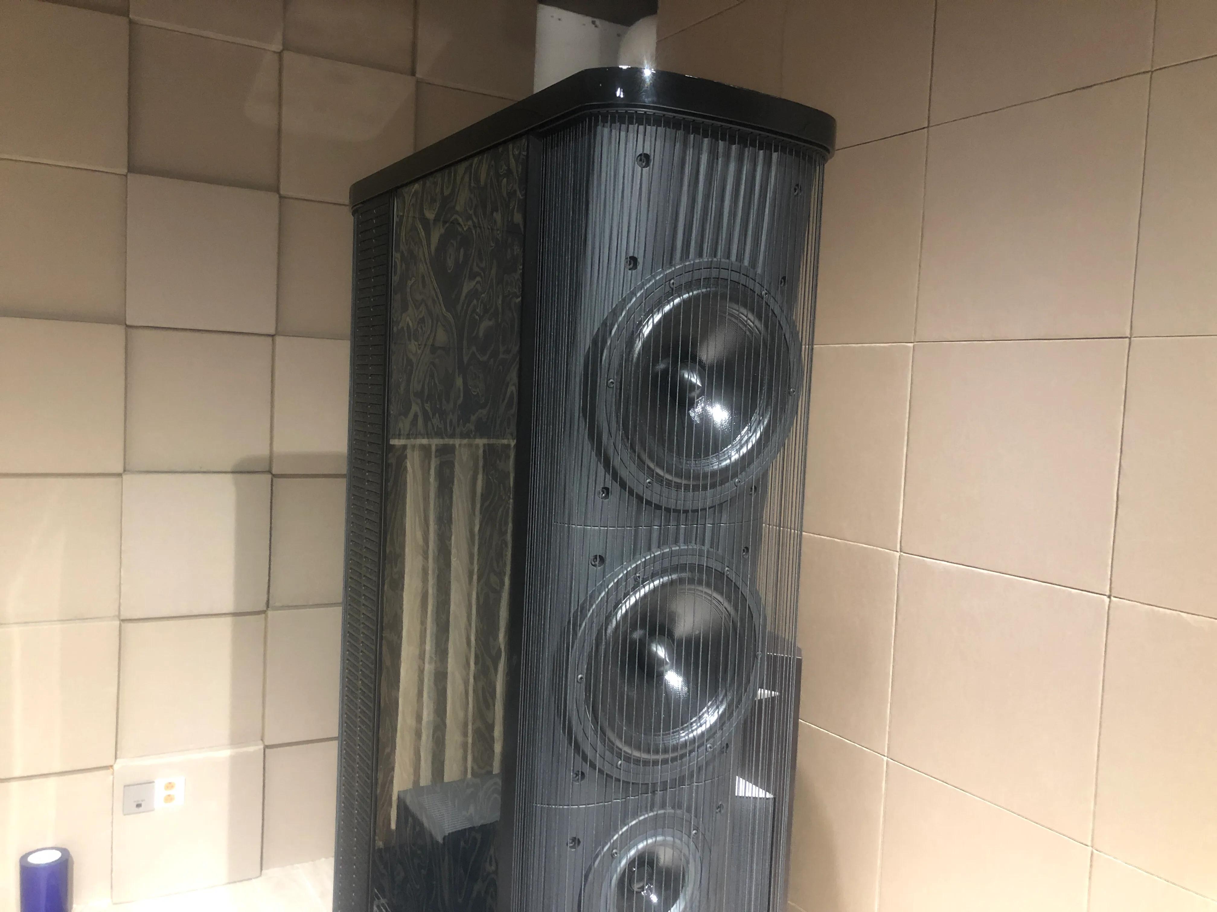 Denmark Gryphon Guifeng Trident Trident II speaker (video has been ...