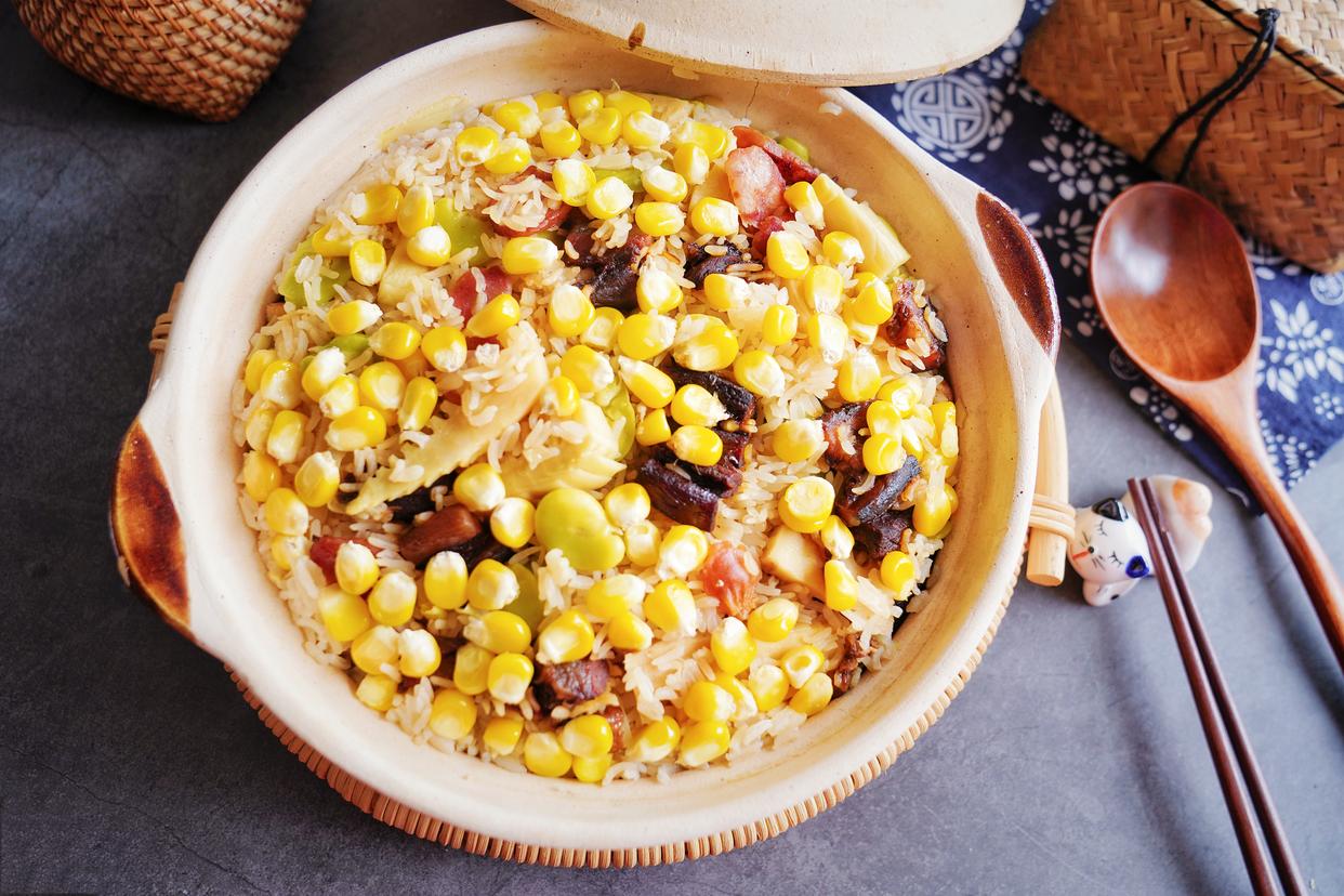 The taste that spring should have, this pot of stewed rice with spring ...