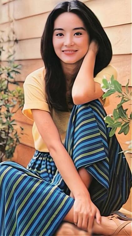 Look how beautiful Lin Qingxia was when she was young - iNEWS