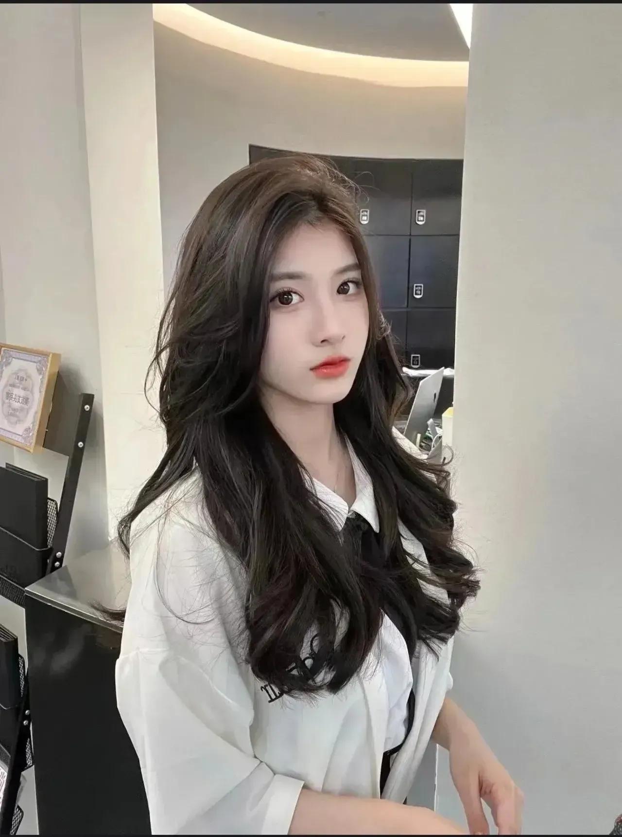 "Is it alive?" What is invalid social interaction? - iNEWS