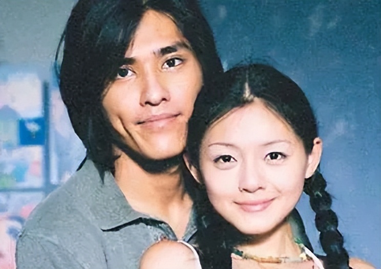 Wang Xiaofei broke the news about the big S, her husband Gu Junye was indifferent, and the three ...