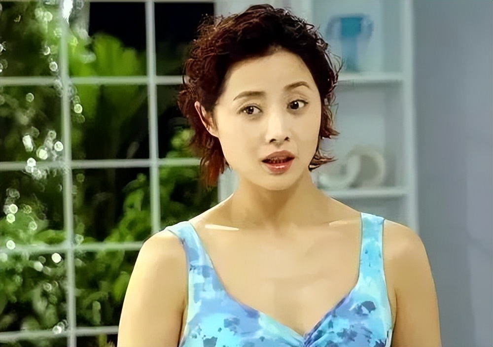 Obsessed with the five-married director and abandoned her first love ...