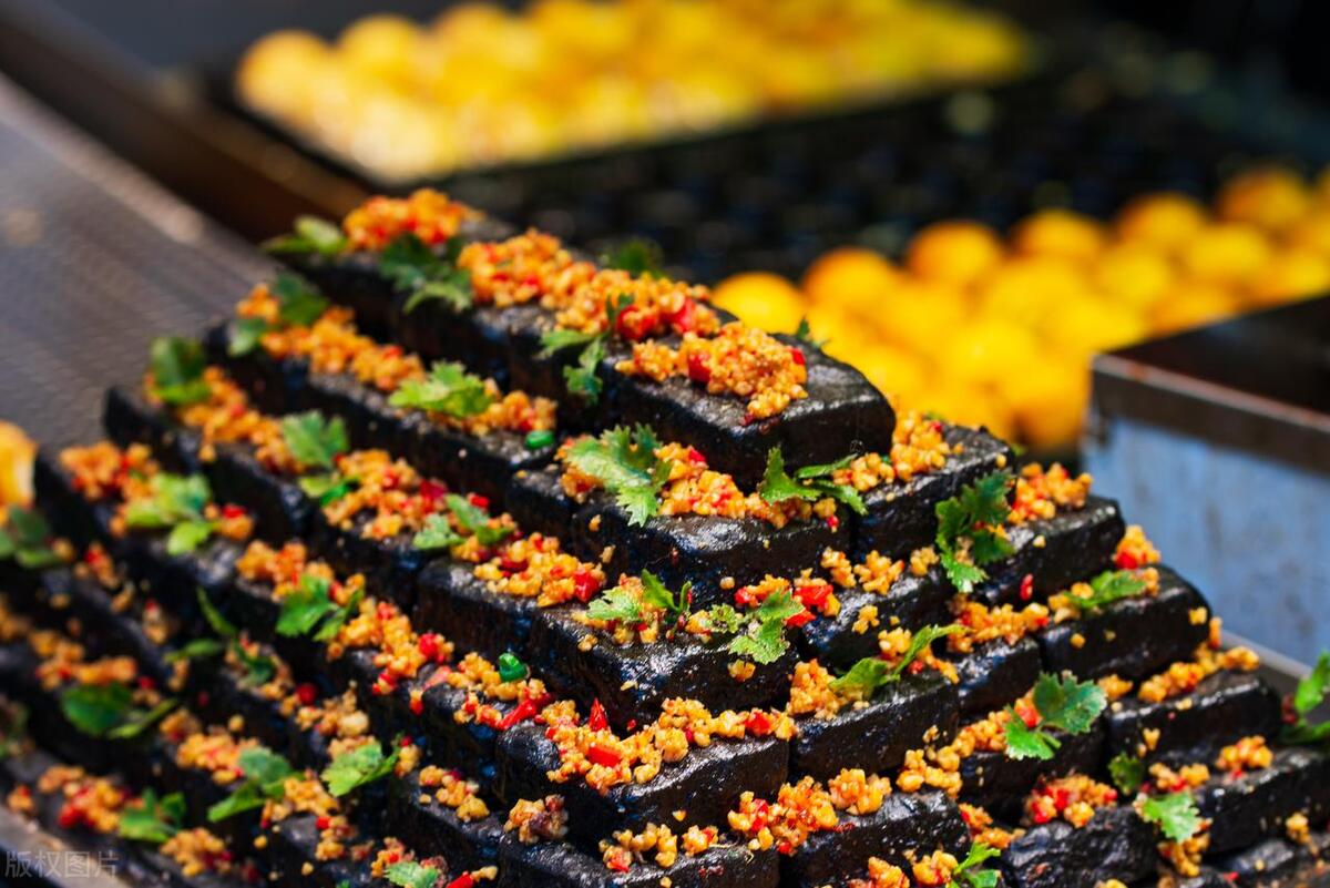 A Love-Hate Delicacy: Uncovering the Unique Charm of Stinky Tofu - iNEWS