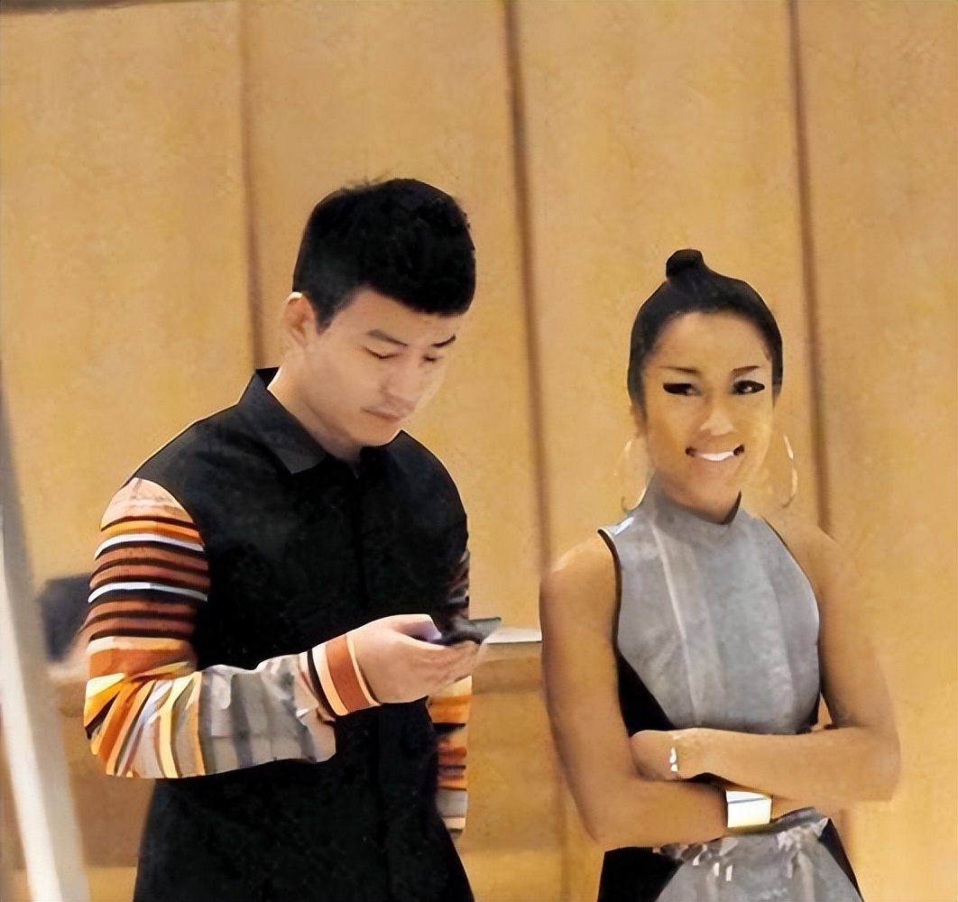 Selling miserably to show off his wealth as a mistress, Jike Junyi's ten-year "simple ...