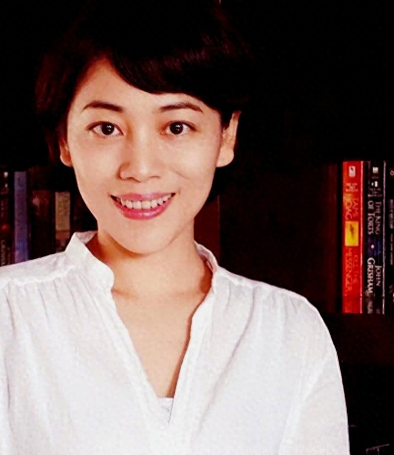 Well-known CCTV host Lao Chunyan, for her dream, her husband is willing ...