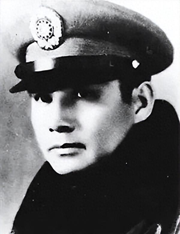 In 1947, Li Tianxia refused to save Zhang Lingfu and fled to Taiwan in ...