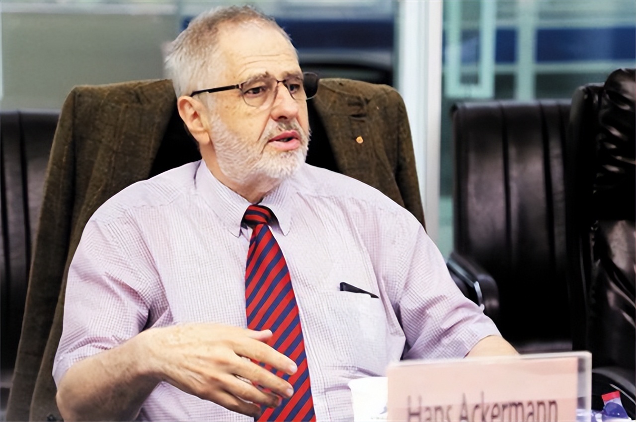 German Hans: After 15 years in China, he has a "Chinese green card" and ...