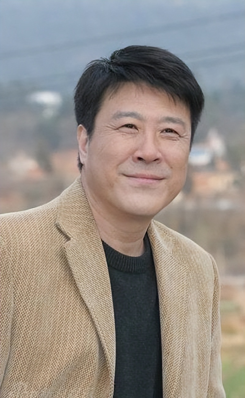 Famous actor Lu Liang: Unfortunate childhood, parents died in an ...