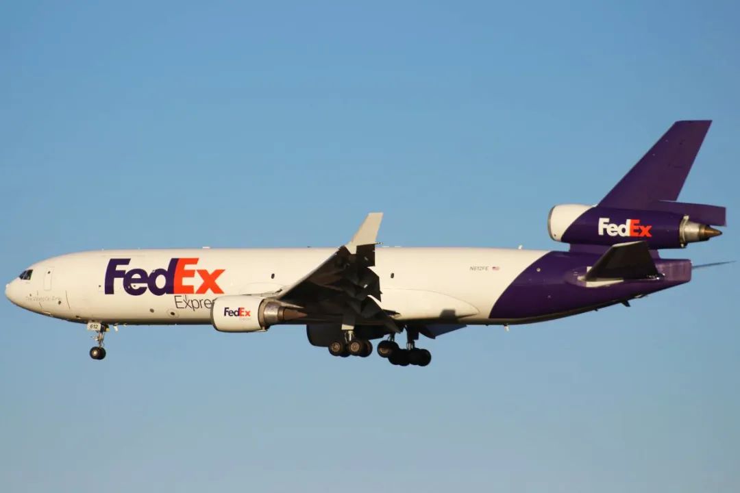 What to do if the global freight giant FedEx's revenue declines? Reduce ...