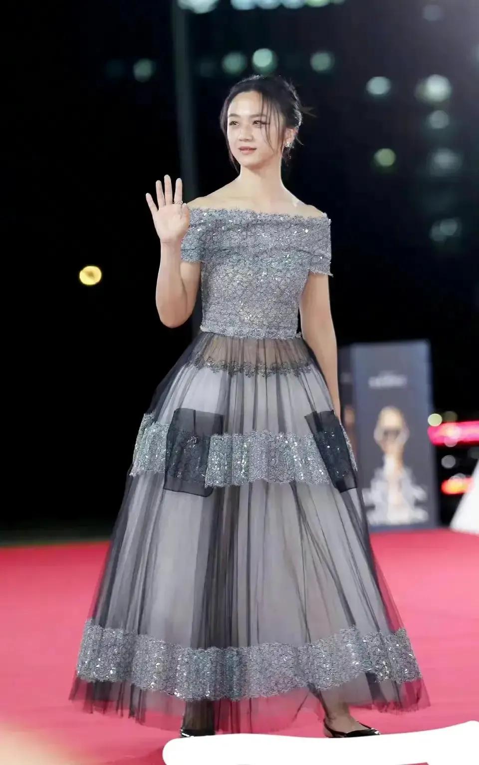 Tang Wei sweeps Korean Film Blue Dragon Awards and wins foreign Chinese ...