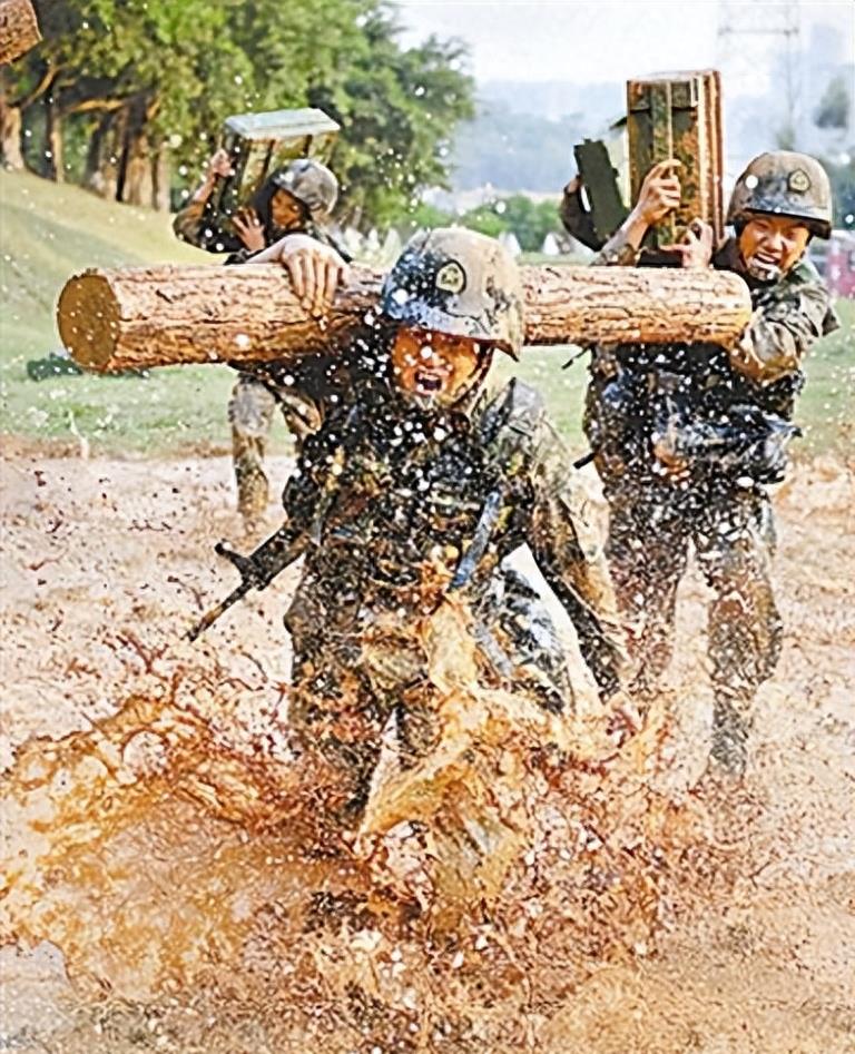 How strong is the PLA's physical strength? US special forces ran 2.4 ...