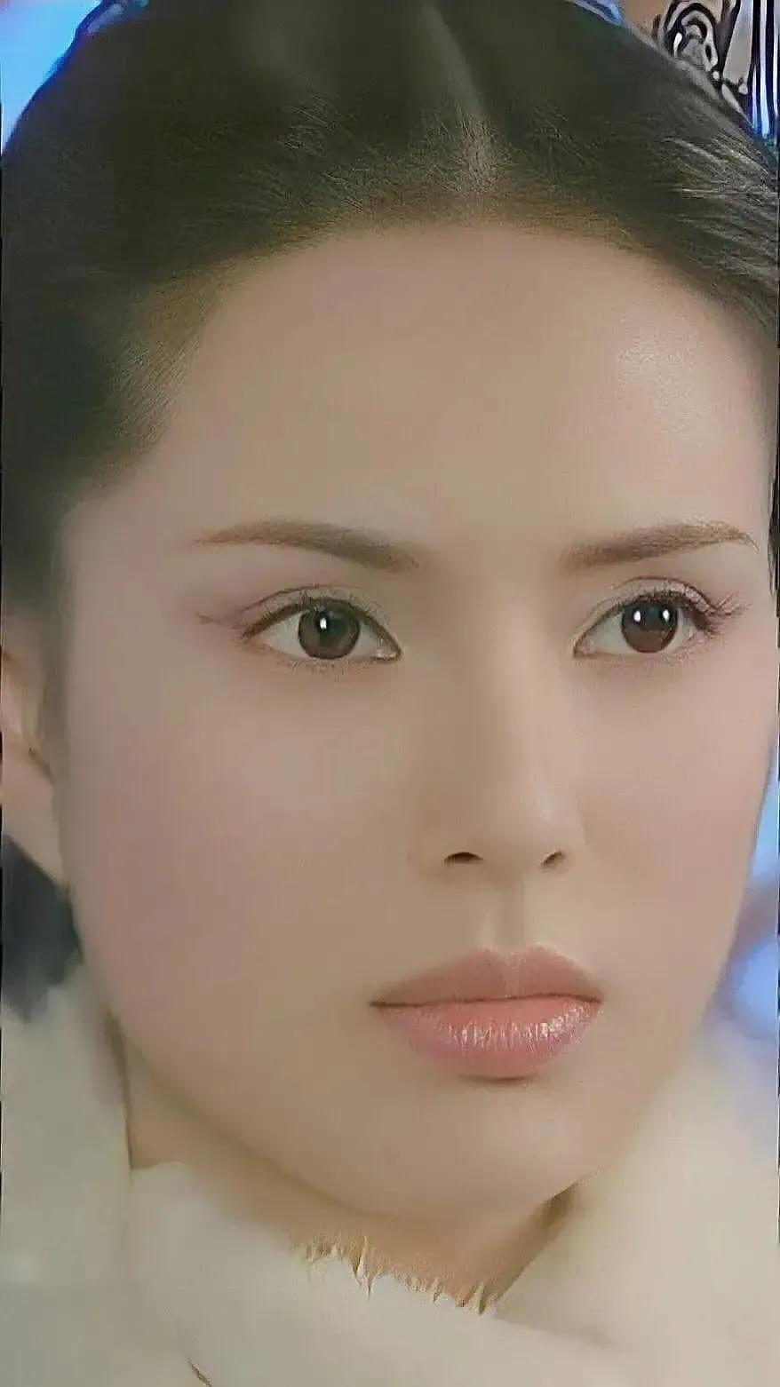 The most beautiful "Little Dragon Girl" Li Ruotong - iNEWS