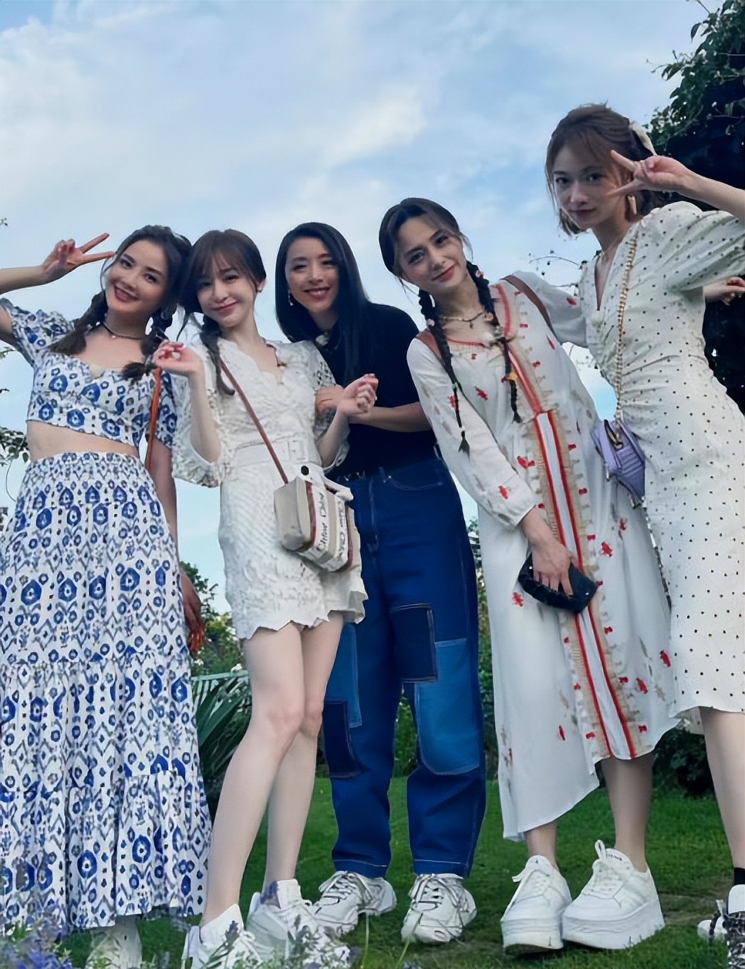 The final lineup of "Sister Lang 4" was revealed, Ariel Lin and Joe ...