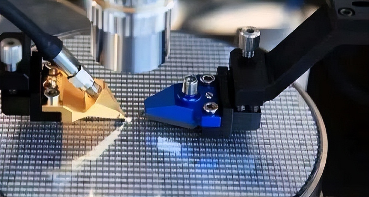 Domestic photonic chips and quantum lithography machines are here, and ...