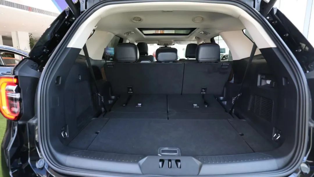 Exploration Store Brand-new Explorer Appearance and interior ...