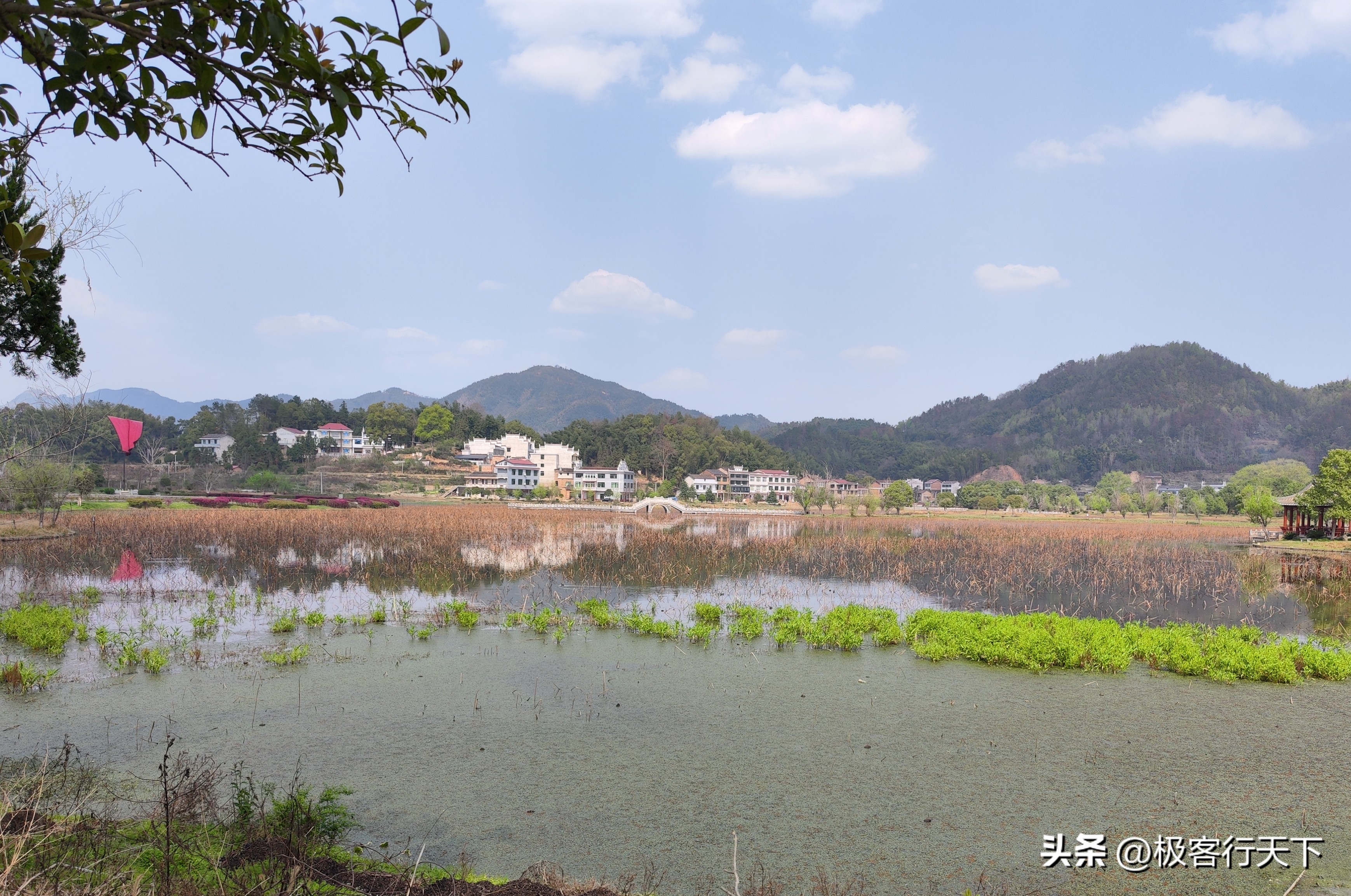 Fuhoutang, the former residence of Zeng Guofan, the most noteworthy is the Siyun Pavilion, where ...