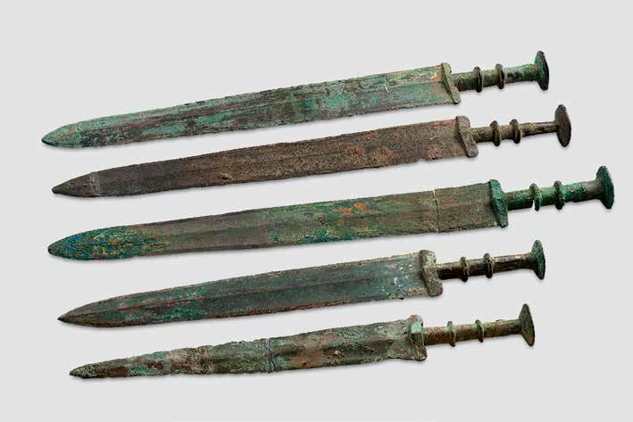 Follow me to see cultural relics | King of Hundred Blades - Sword - iNEWS
