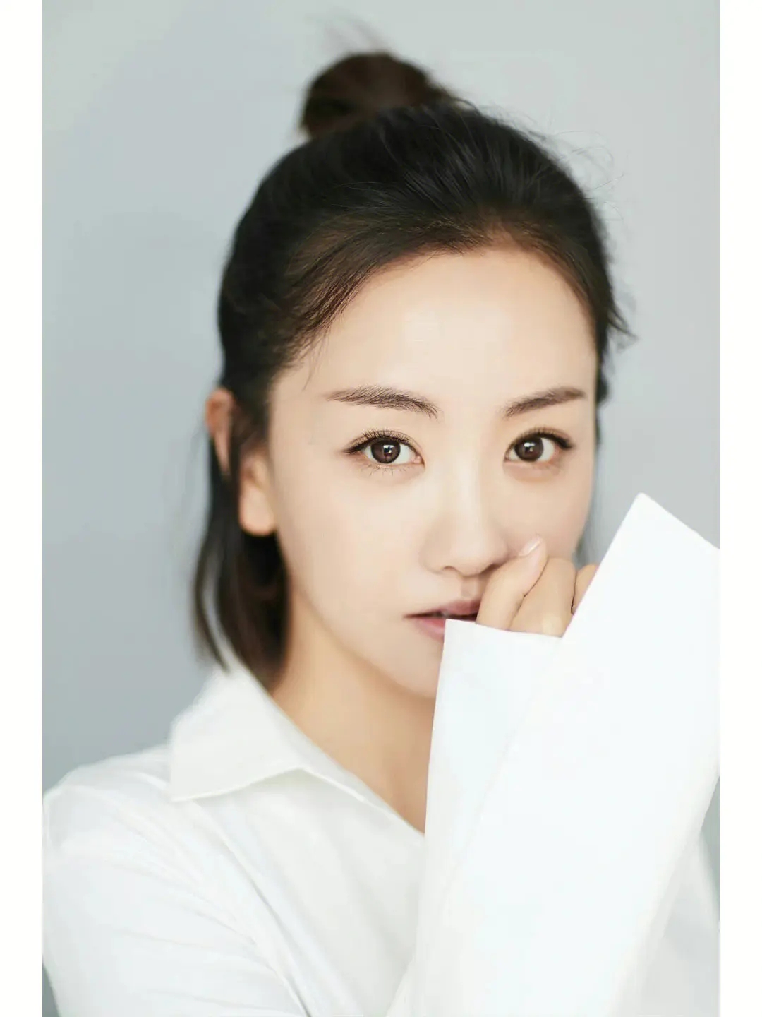 How to become behind the scenes? Yang Rong's road to success - iNEWS