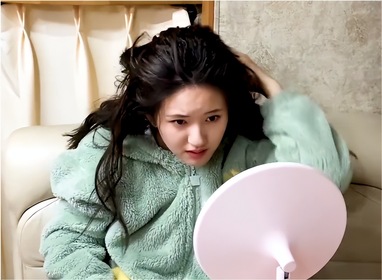 Zhao Lusi is out of the circle again because of "more hair volume", Bi ...