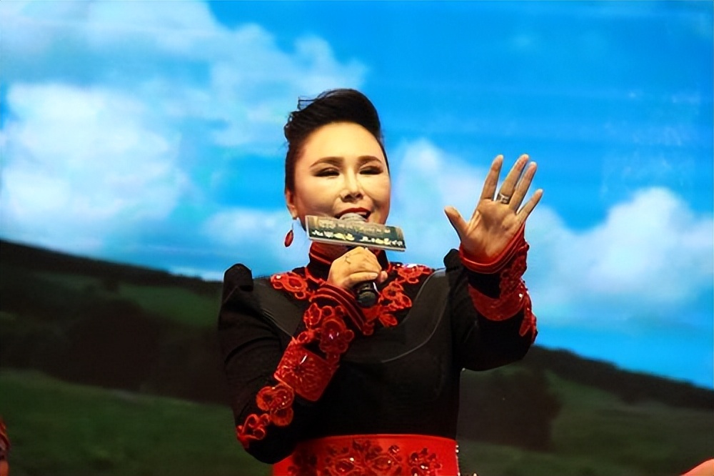 The Ulan Tuya, who replaced Ulan Tuya and left her with nowhere to go ...