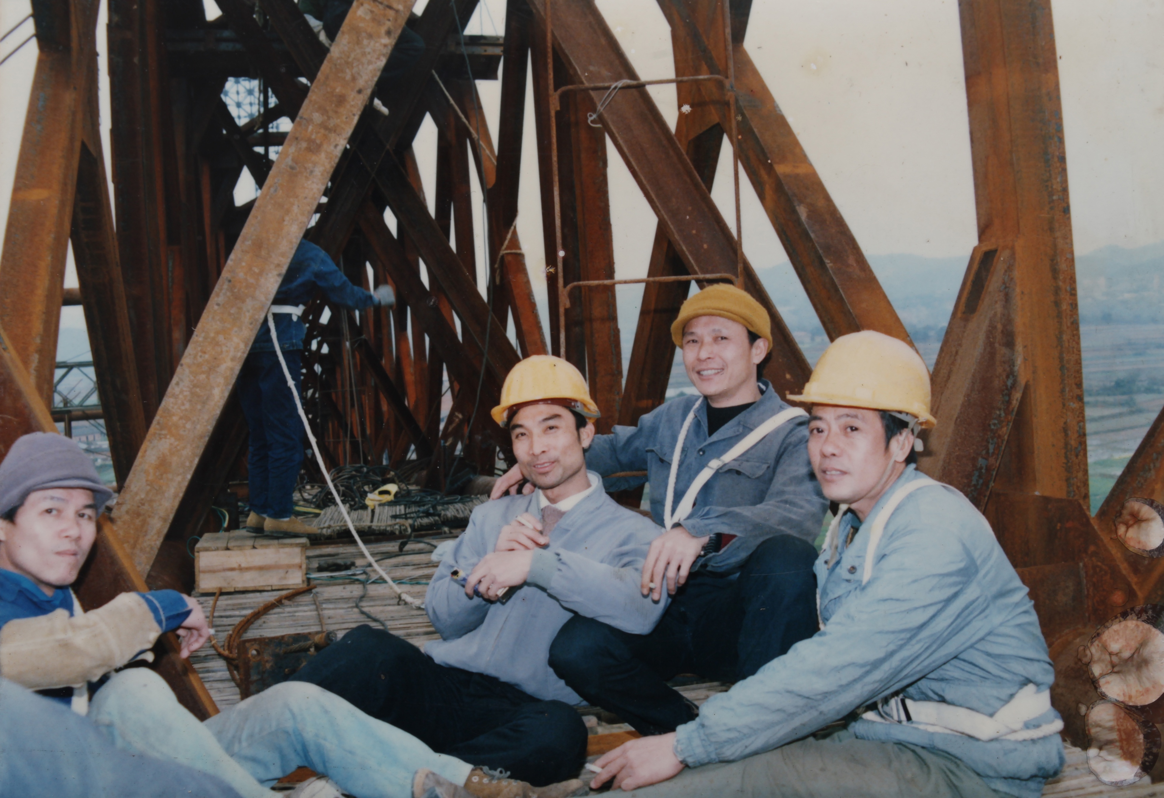 Light and shadow dream catcher - iNEWS