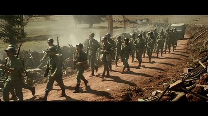 The movie "Blood Battle Hacksaw Ridge", the conflict between war and ...