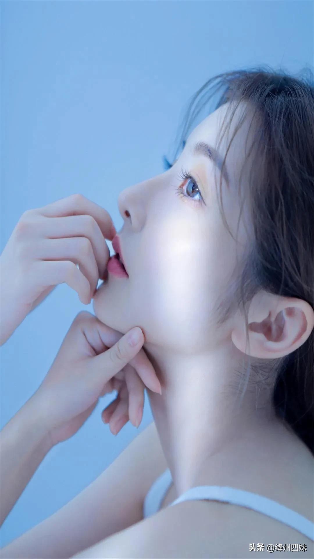 Do you know why a fifty-year-old person has no wrinkles at the corners ...