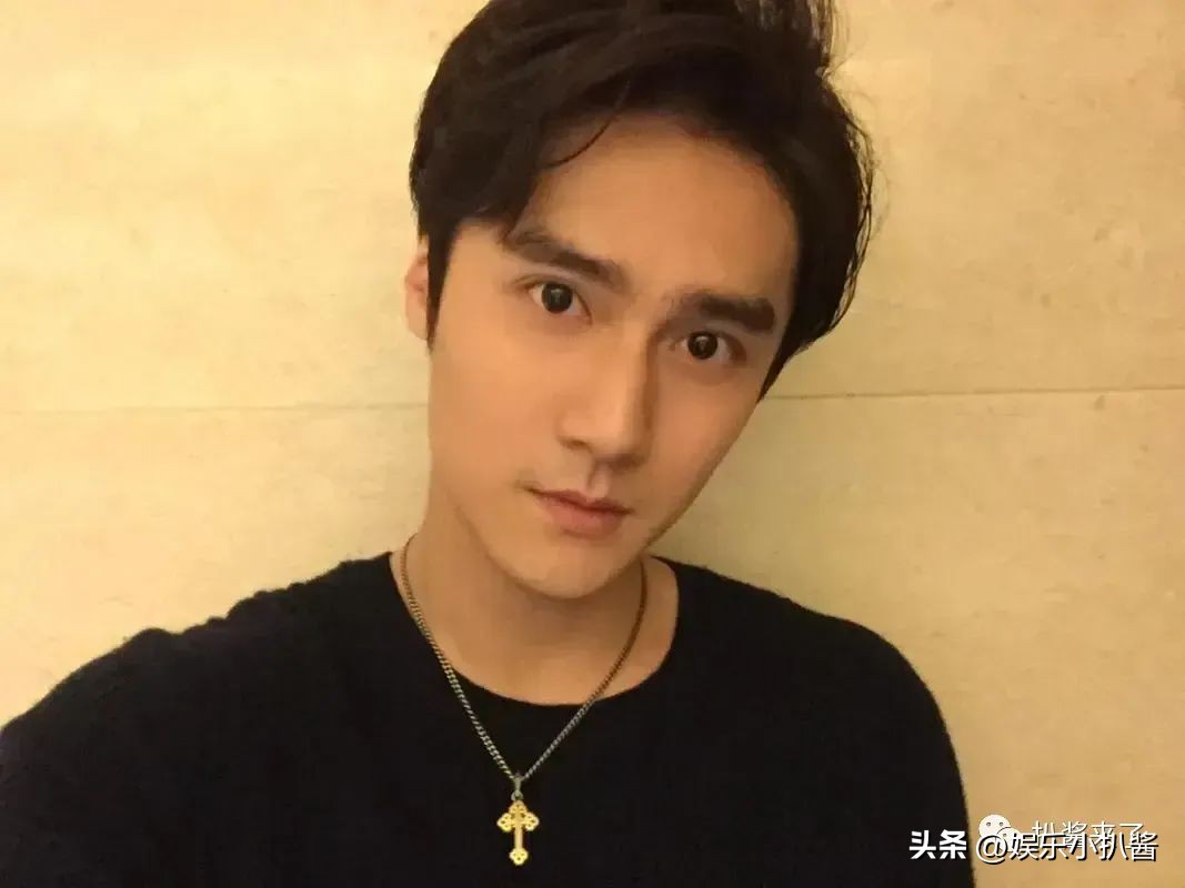 Hou Minghao's girlfriend? Jiang Jinfu's domestic violence retreat? TFBOYS got together in ...