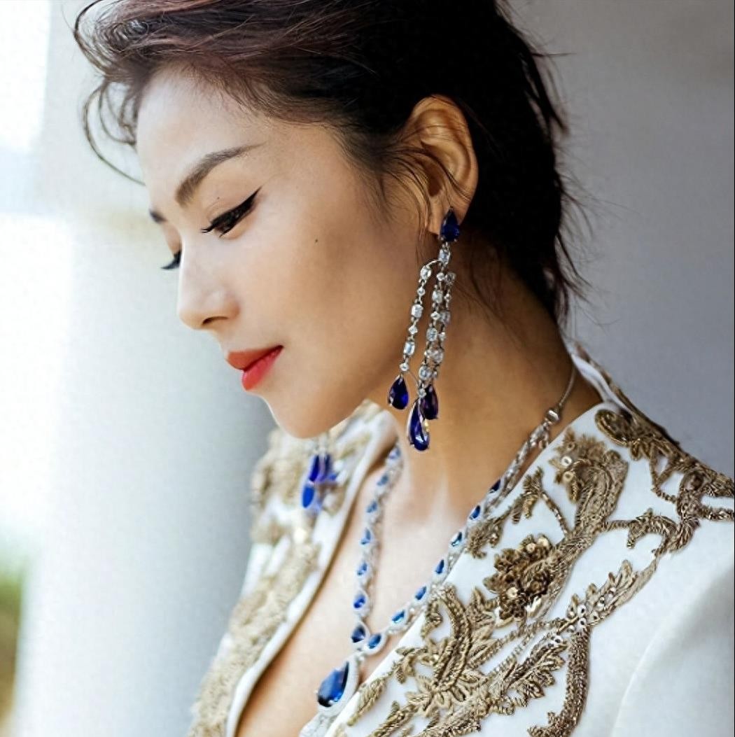 He once slept with Liu Tao for 4 years, and now he is still single in ...