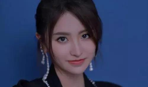 Little gossip, Luo Yunxi, Zhao Liying, Jin Jinhan, Lin Yi - iNEWS