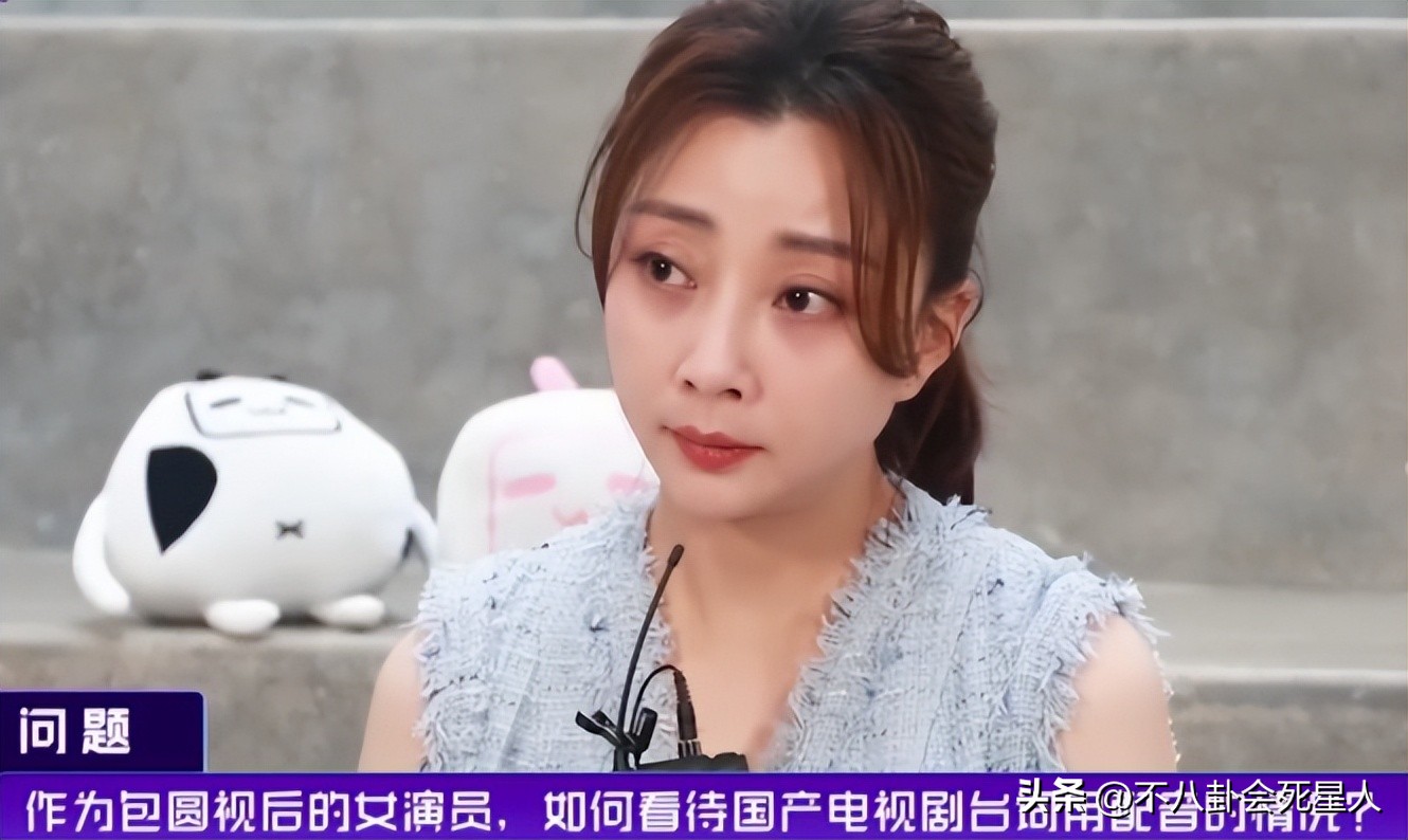 "Dumb" actors with bad lines, empty heads, and unable to open their mouths are rapidly ...