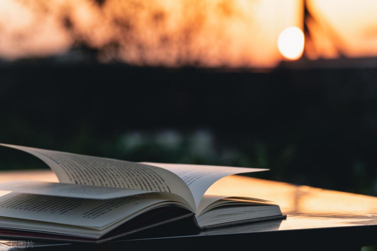 Classic book reading "Rockefeller's 38 Letters to His Son" - iMedia