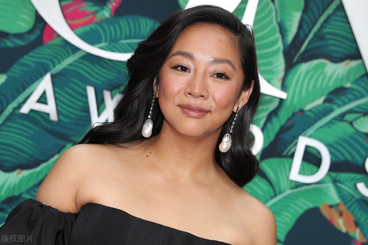 Xu Weilun is pretty dark - iNEWS