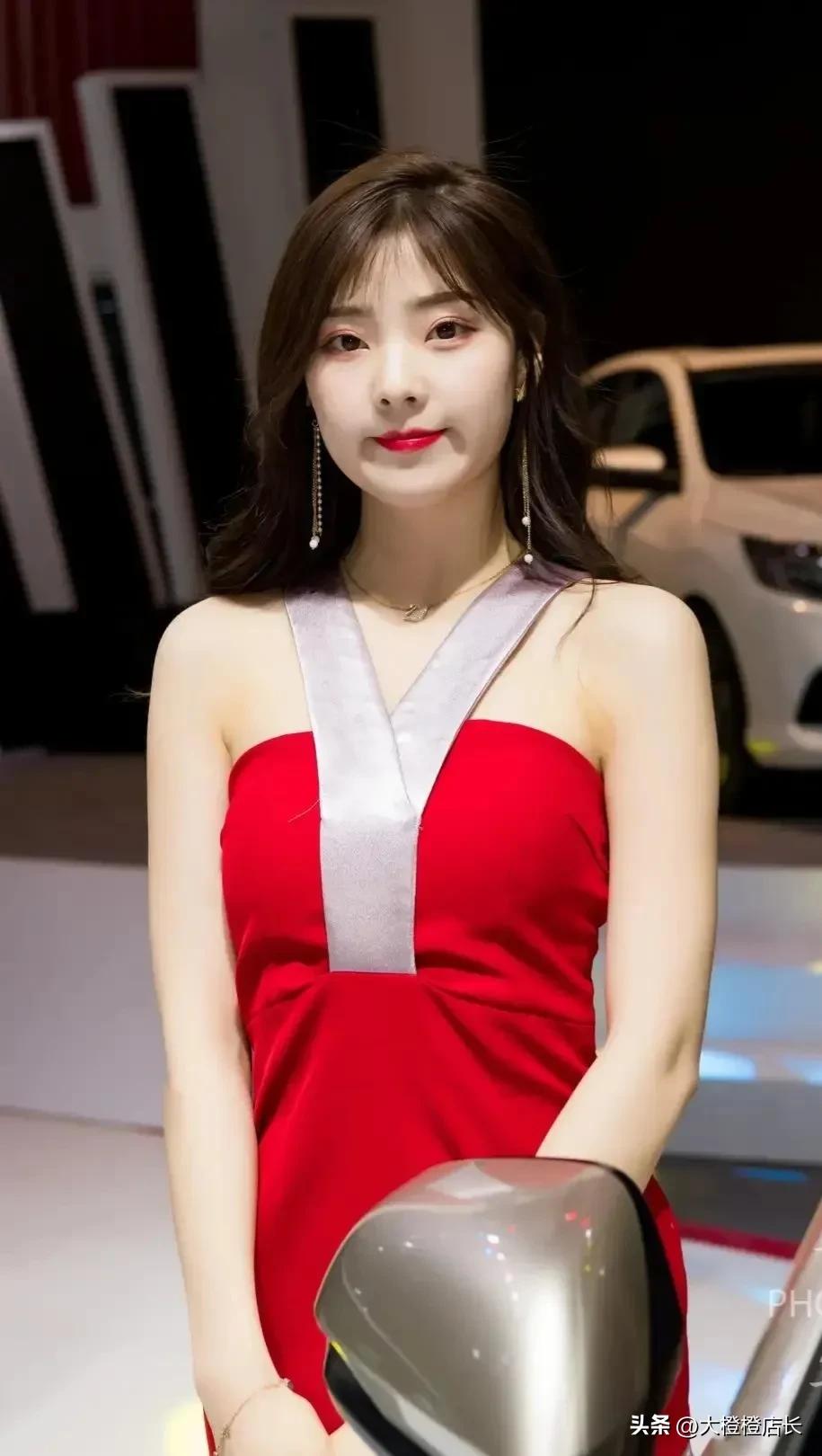 Chunxiao, the most beautiful car model, and HiPhi Y, the "Idol power ...